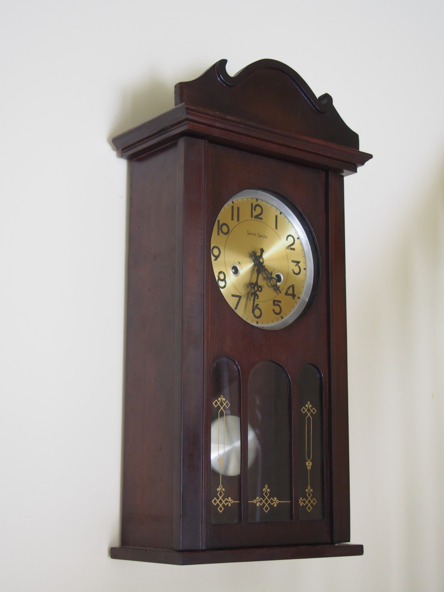 The History and Significance of 1970s Chinese Wall Clocks – Antique and ...