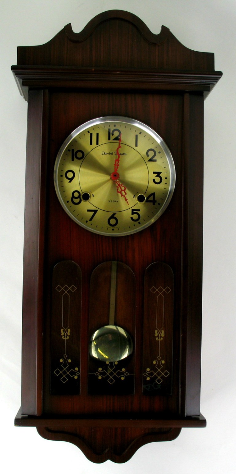 The Collection – Antique and Vintage Mechanical Clocks