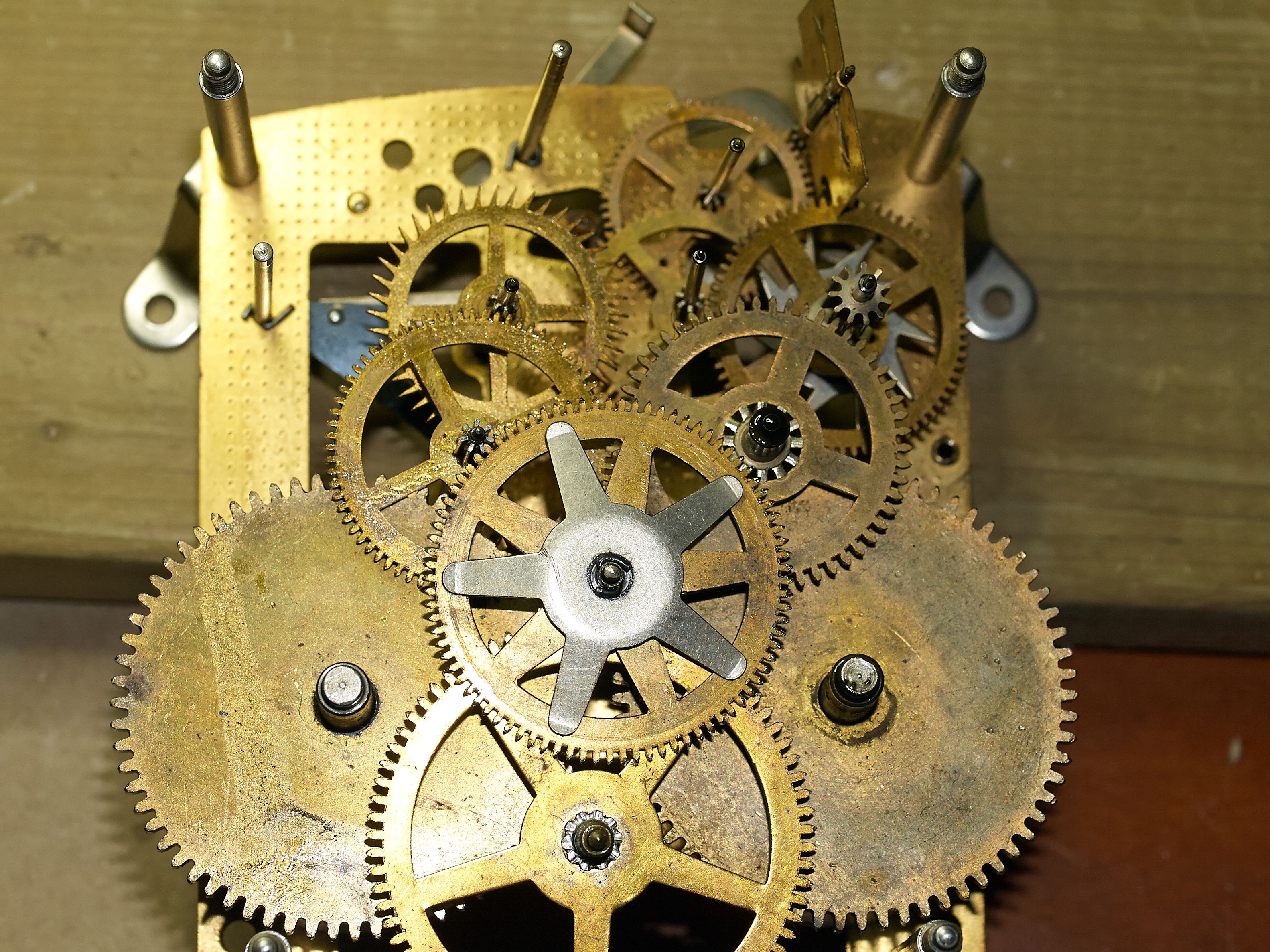 Smiths Enfield – Antique and Vintage Mechanical Clocks