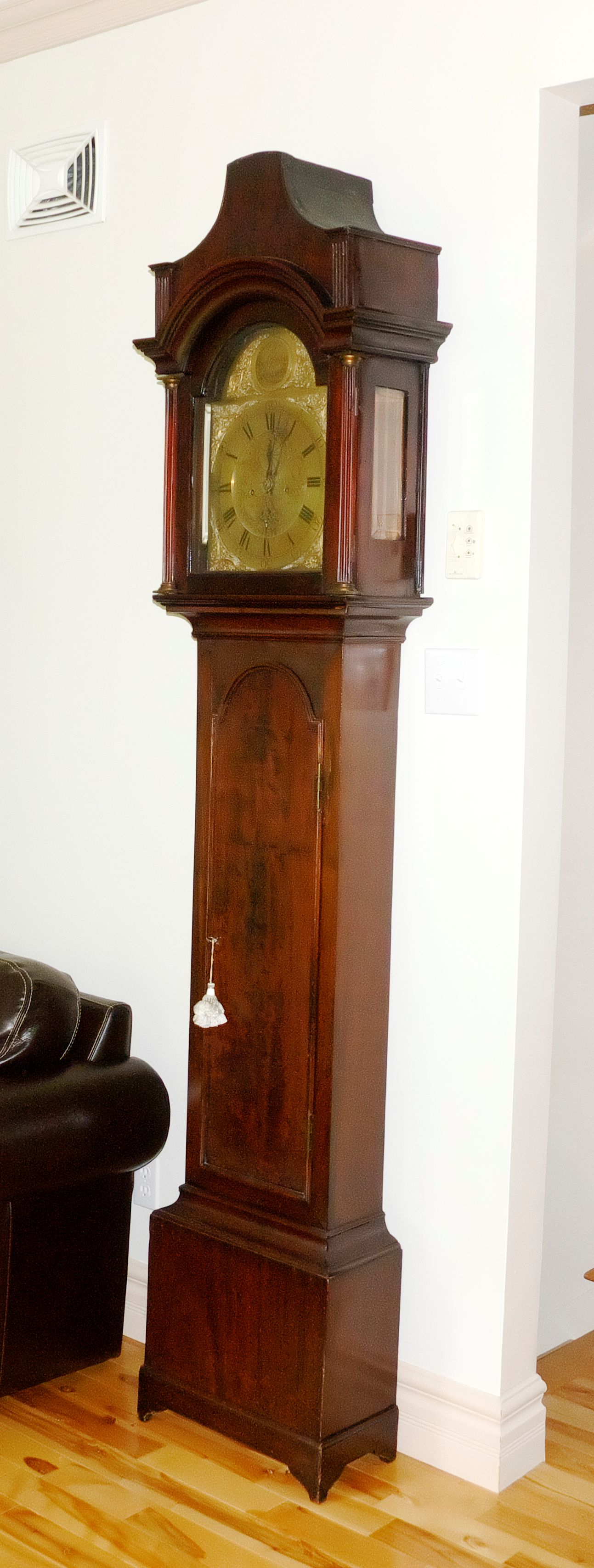 Hugh Gordon longcase clock – Antique and Vintage Mechanical Clocks