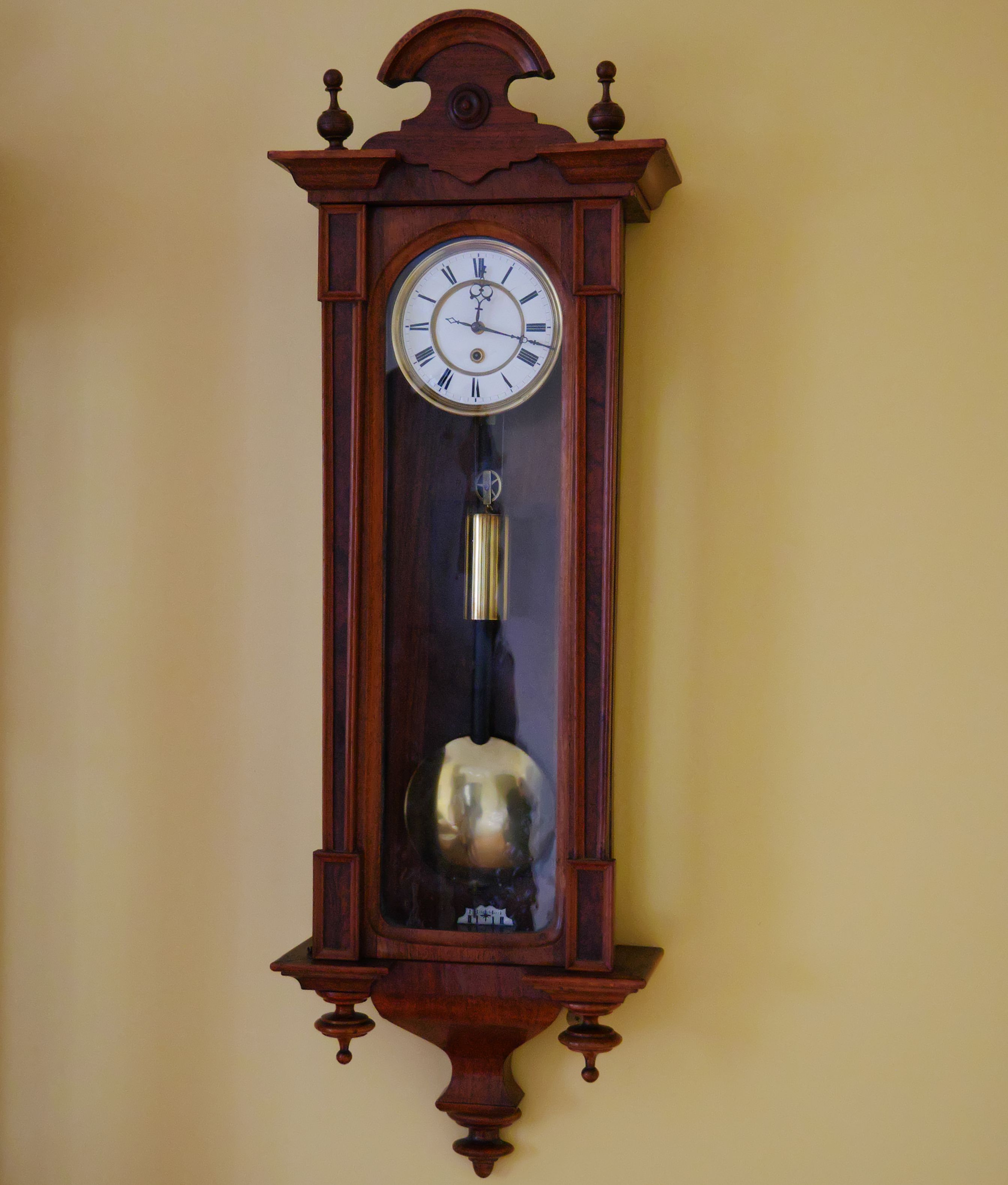 My antique clock runs slow – why? – Antique and Vintage Mechanical Clocks