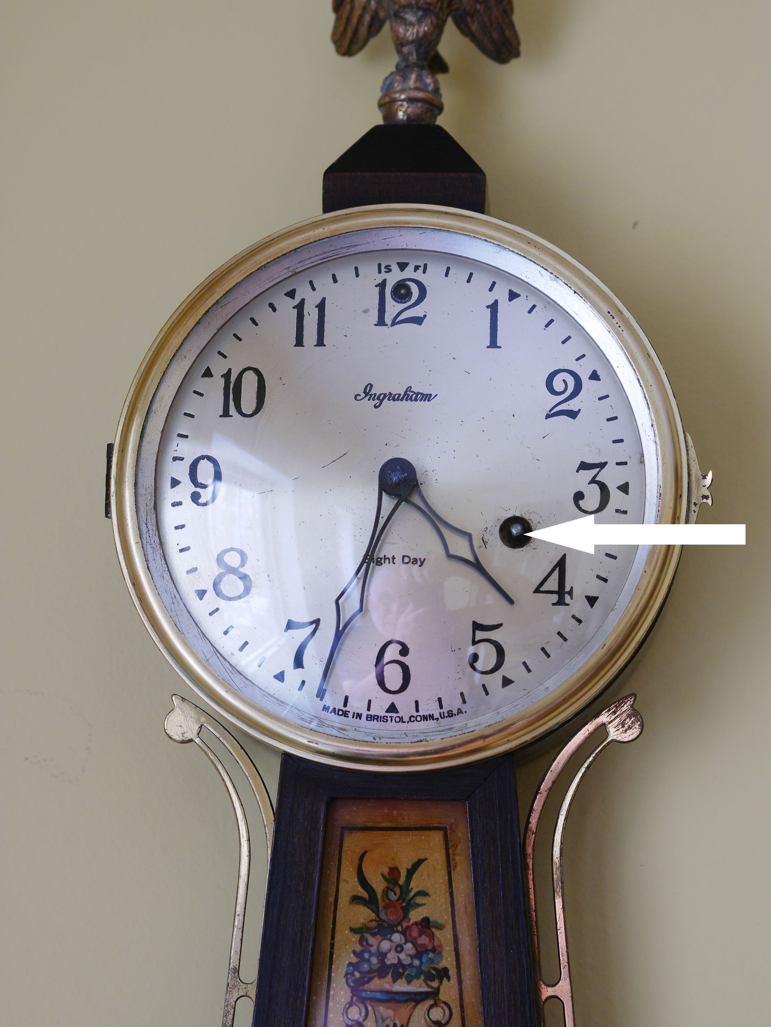 Winding a mechanical clock – A How-To Guide – Antique and Vintage ...