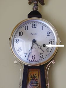 Winding a mechanical clock – A How-To Guide – Antique and Vintage ...