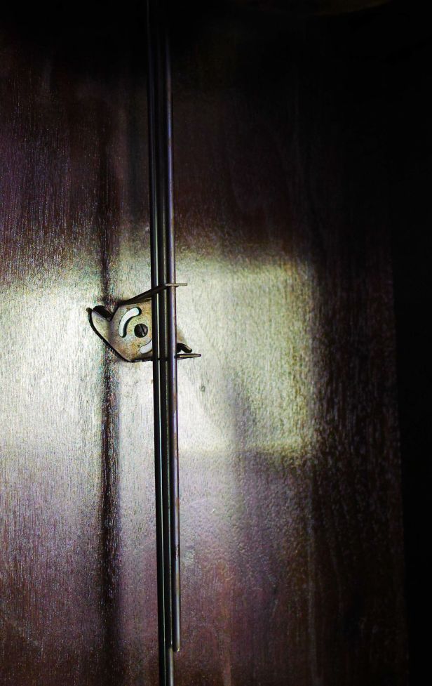 What is this clock thing for? #2 – the strike rod lock – Antique and ...