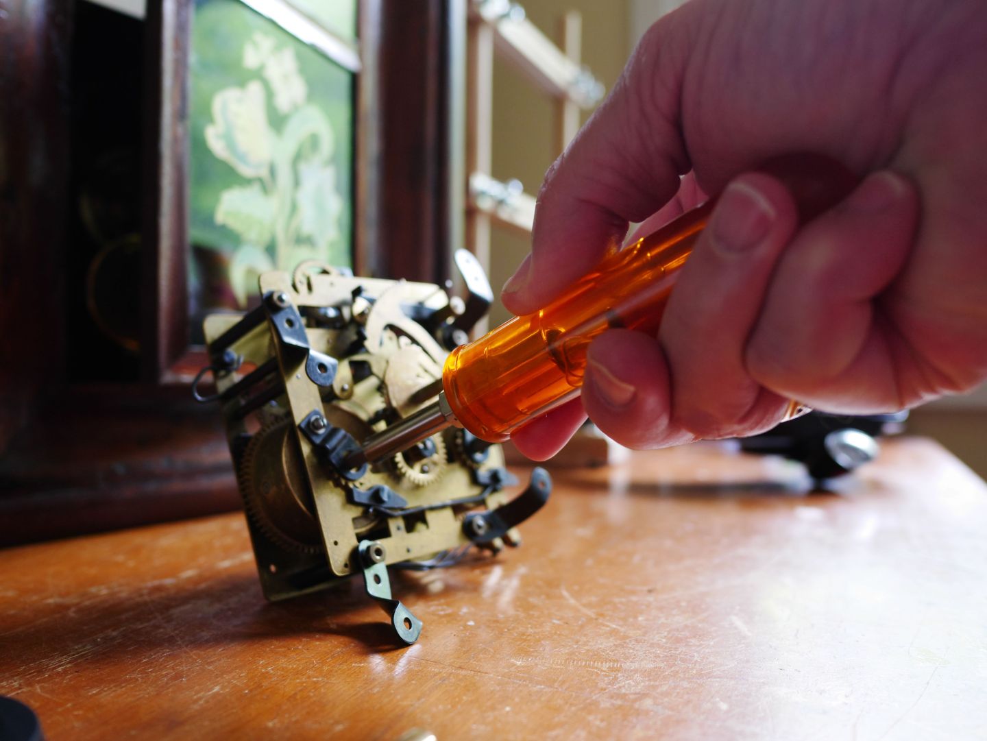 How to Remove and Service a Mainspring Enclosed in a Clock Barrel ...