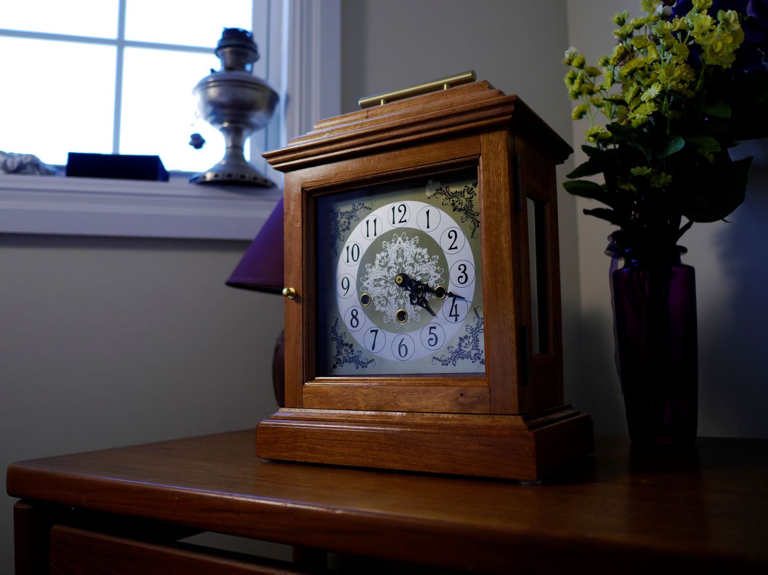 Daniel Dakota wall clock has stopped – why fix it? – Antique and ...