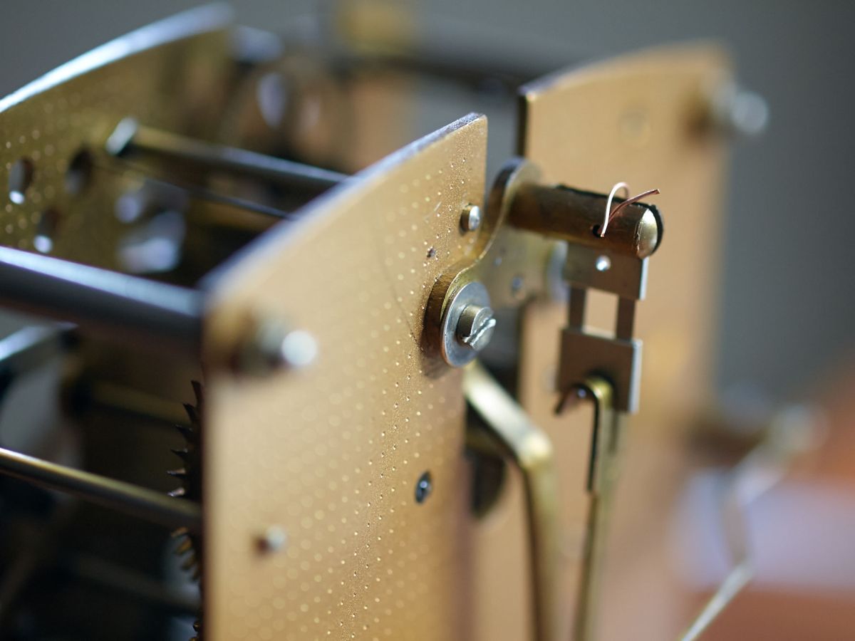 Smiths Enfield Mantel Clock – Antique and Vintage Clocks