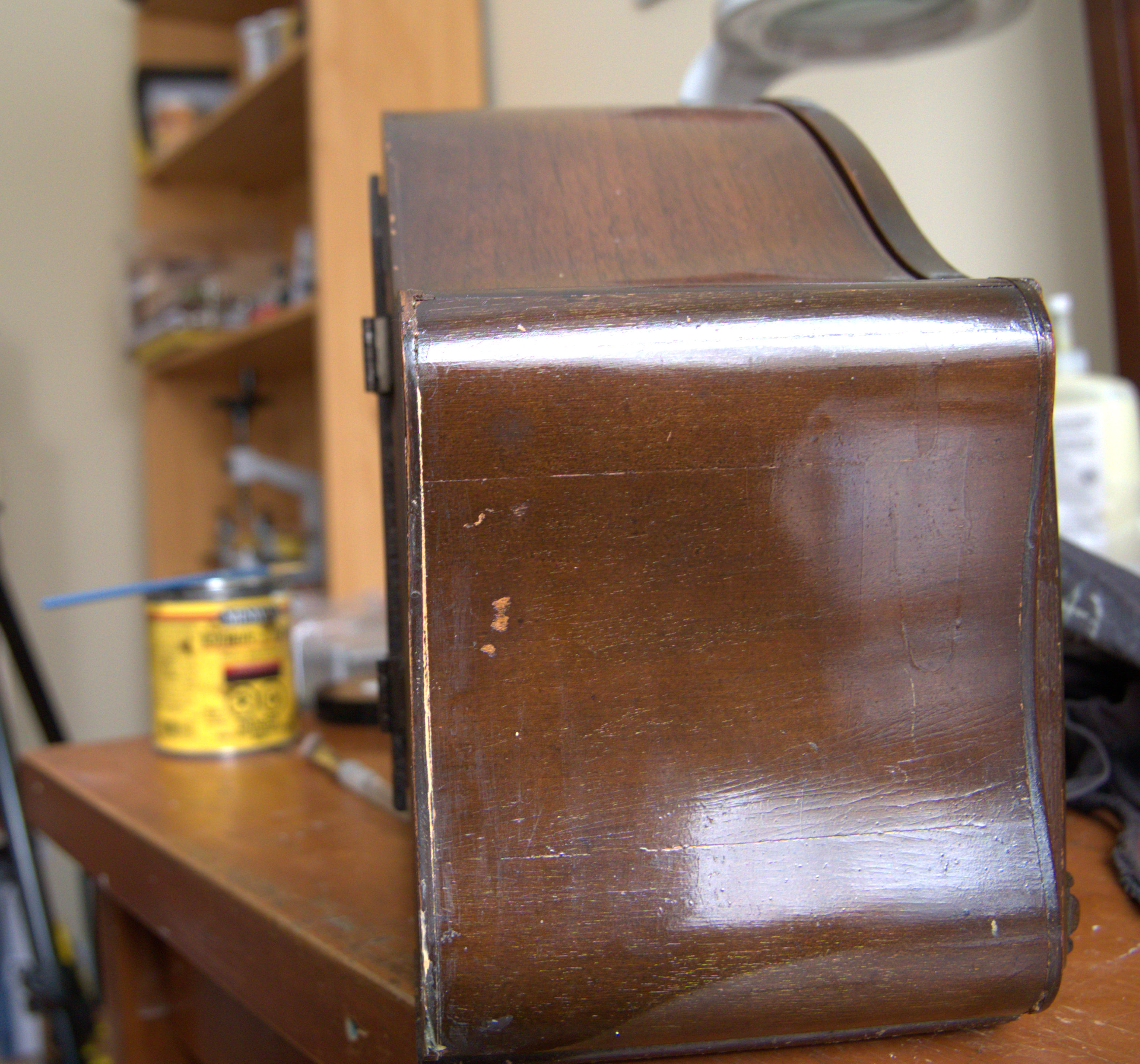 Dry home and clock case issues – Antique and Vintage Mechanical Clocks