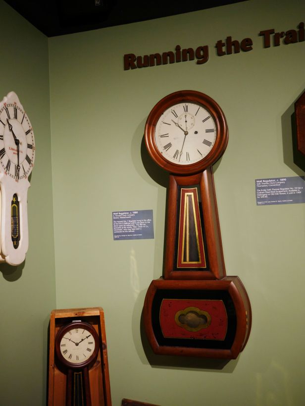 The quest for an authentic banjo clock – Antique and Vintage Mechanical ...