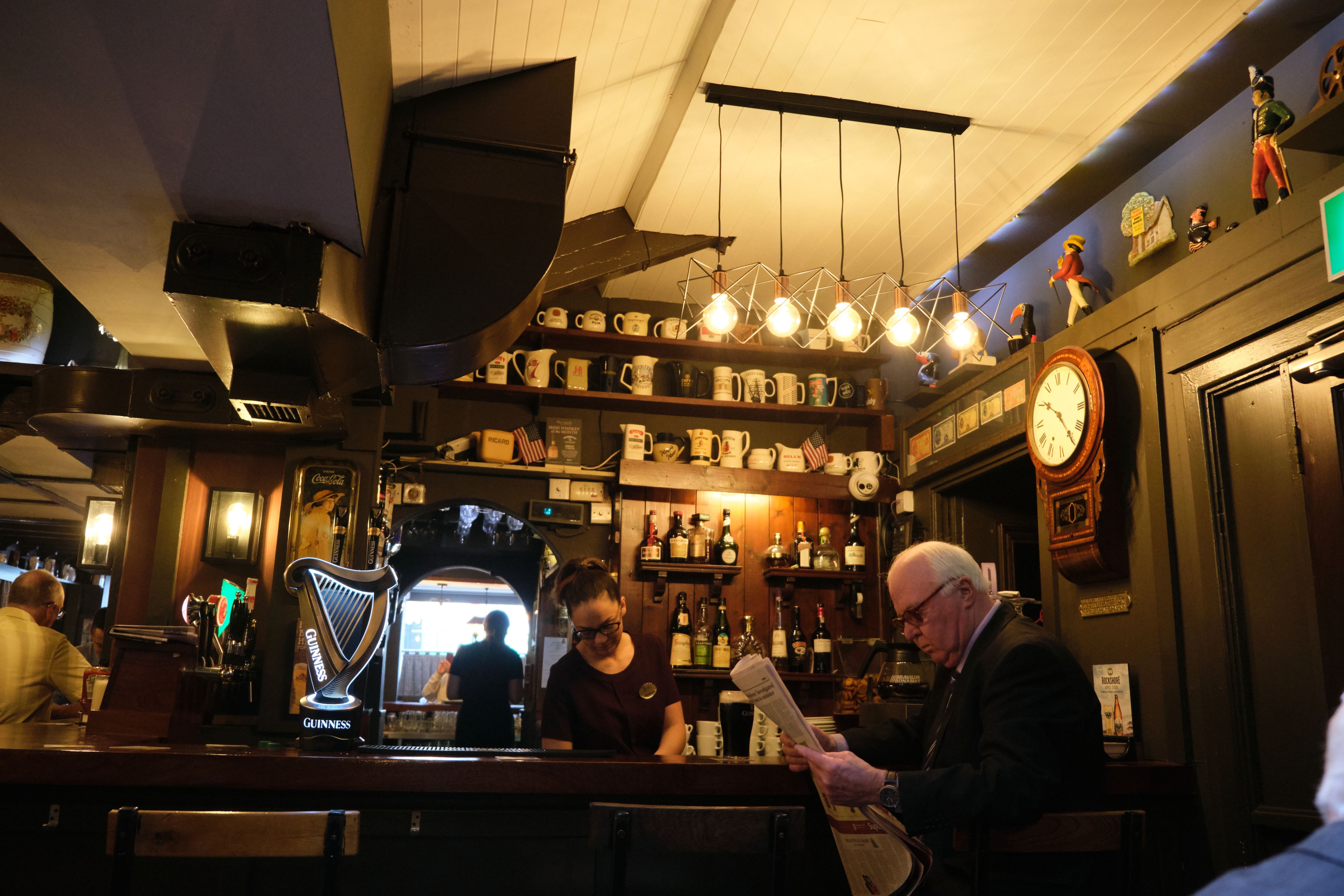 Pub clocks of Ireland – Antique and Vintage Mechanical Clocks