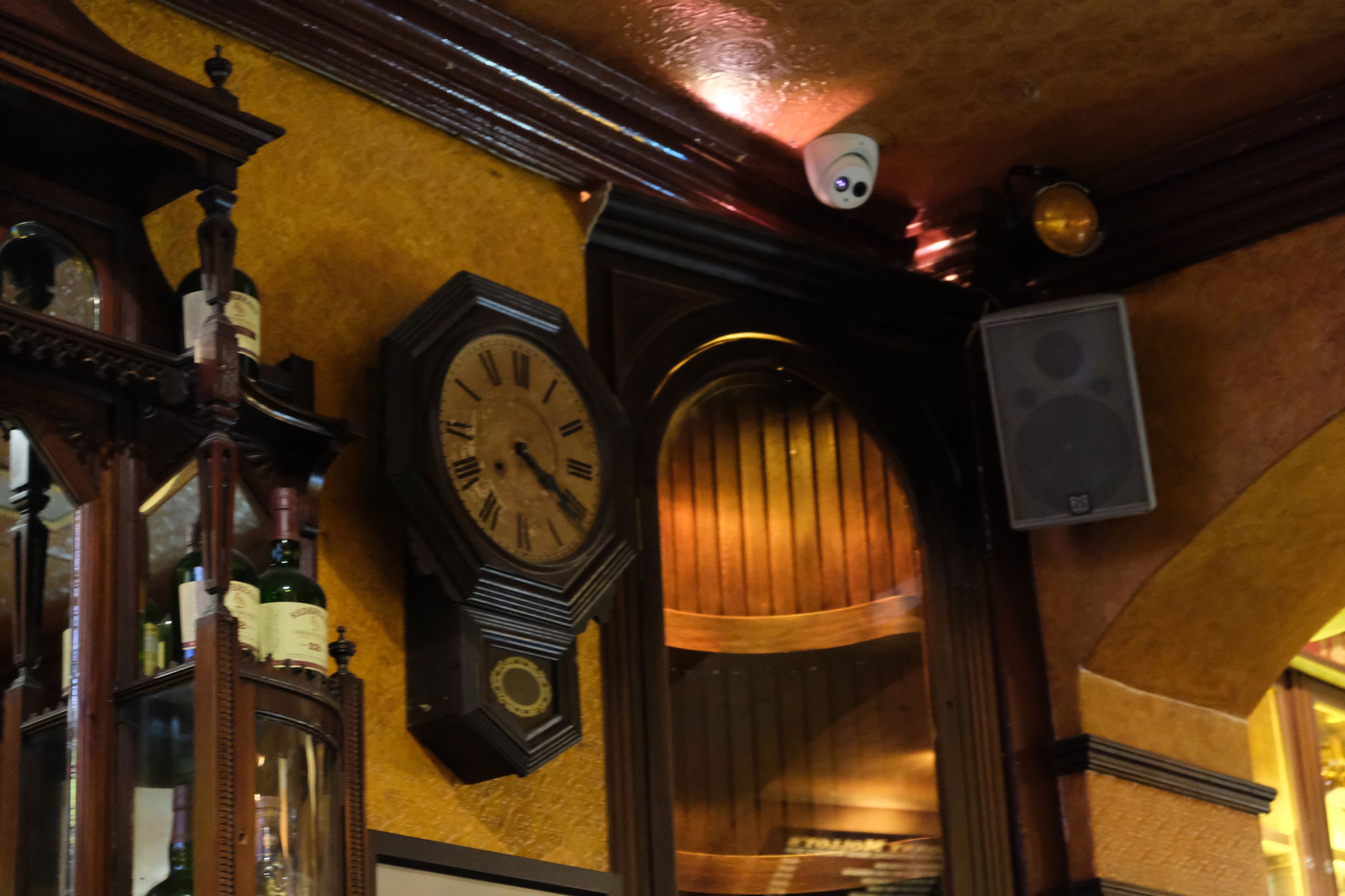 Pub clocks of Ireland – Antique and Vintage Mechanical Clocks