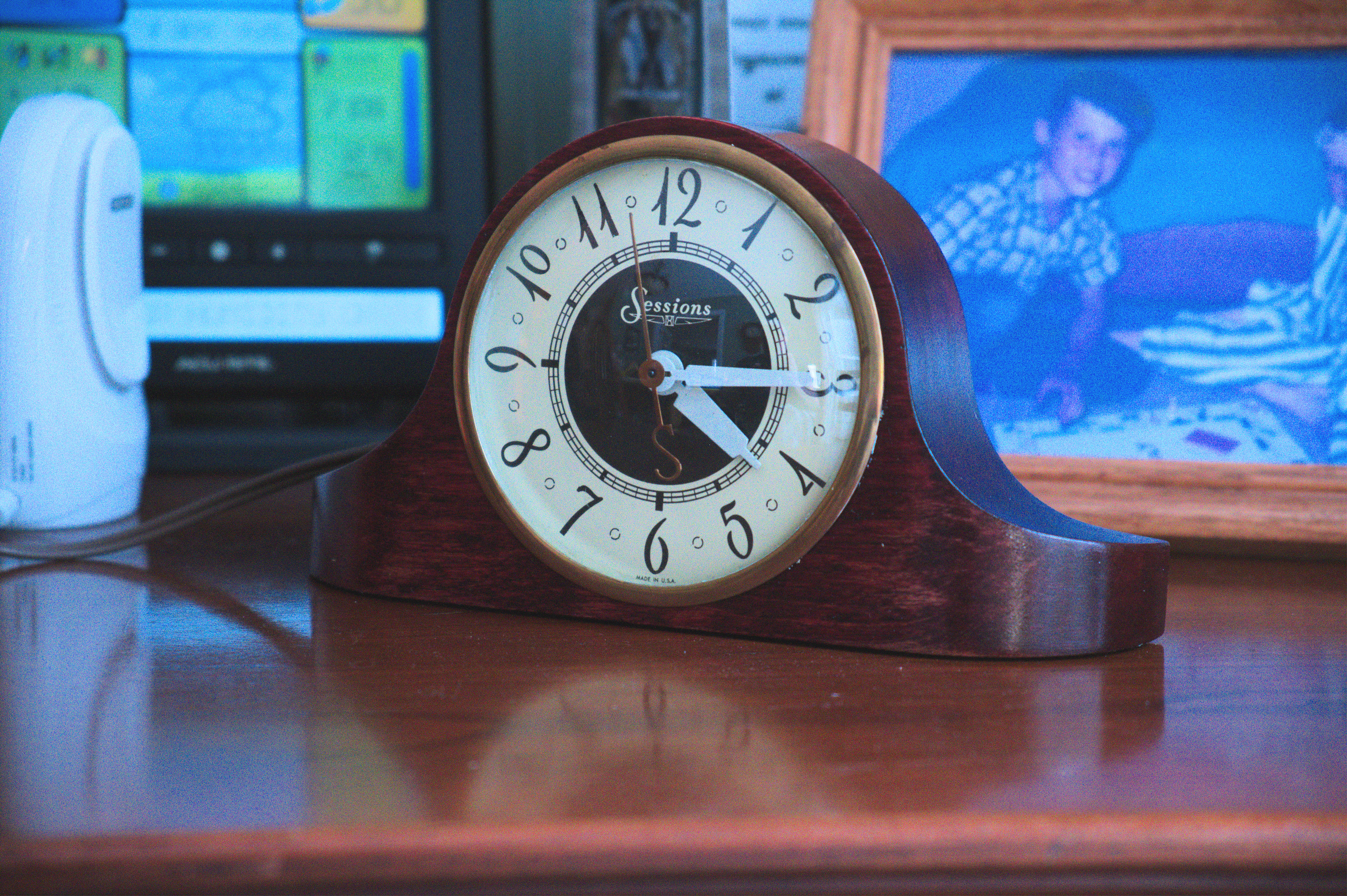 How to Determine the Age of an Antique Clock: Strategies and Tips ...