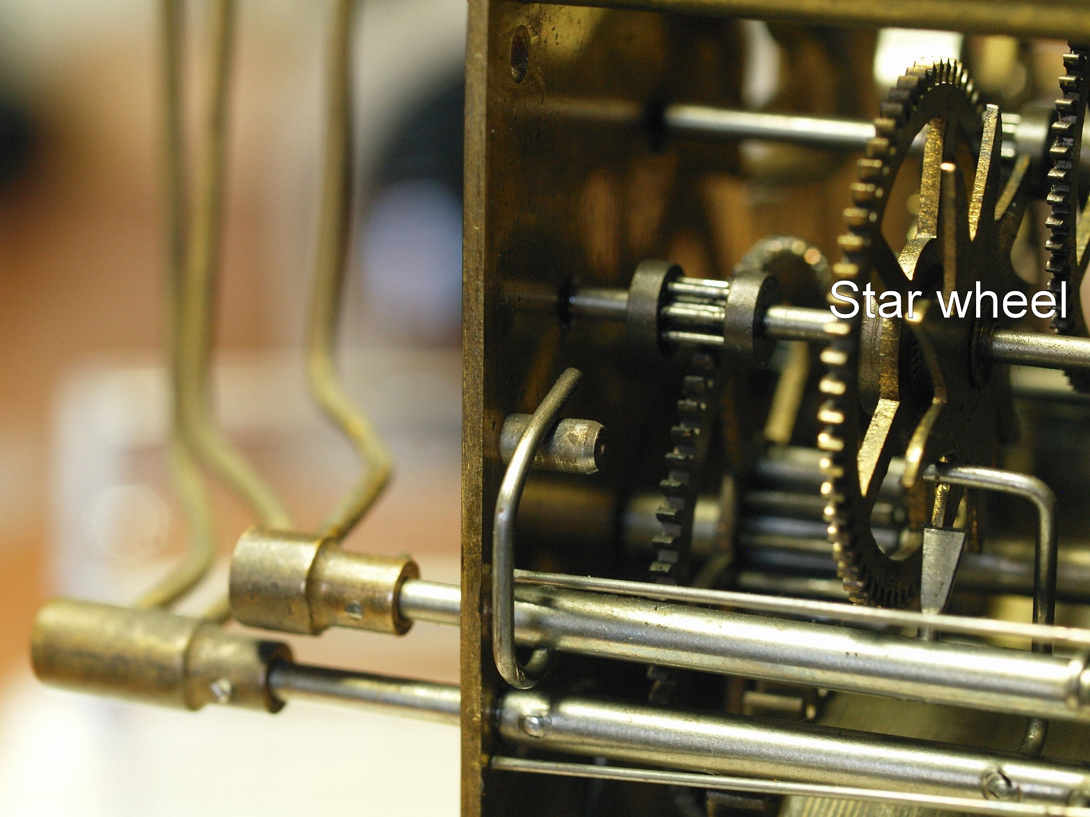 Mauthe box clock – In clock repair, fine-tune adjustments are part of ...