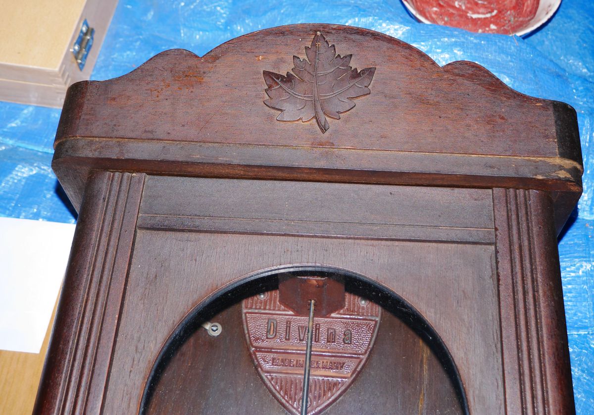 Mauthe box clock – In clock repair, fine-tune adjustments are part of ...