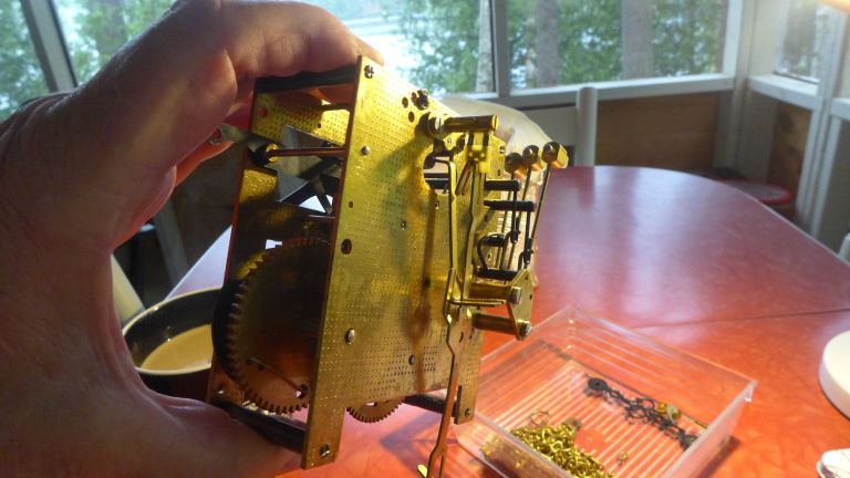 Finding a Reliable Clock Repair Professional – Antique and Vintage ...