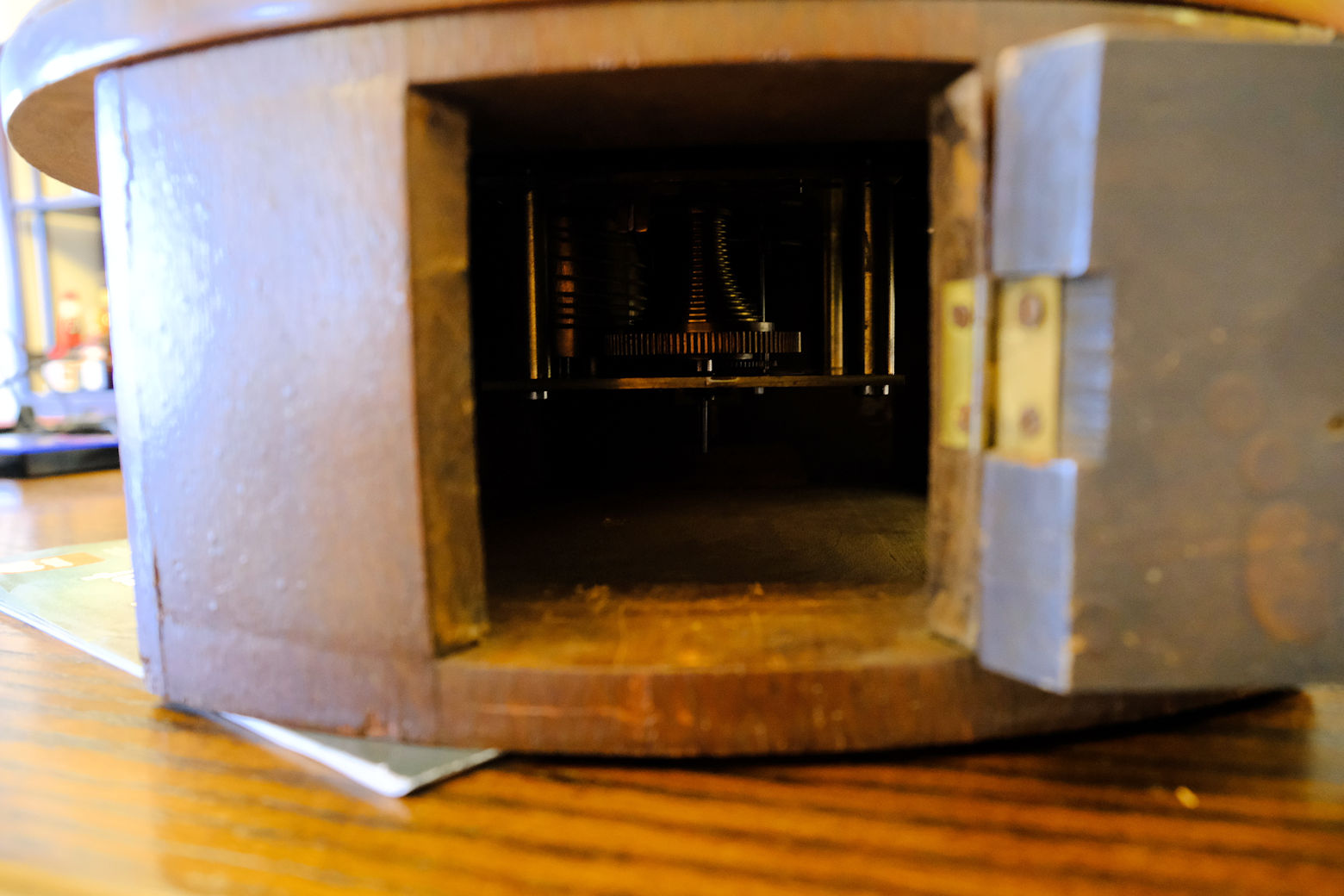 fusee movement – Antique and Vintage Mechanical Clocks