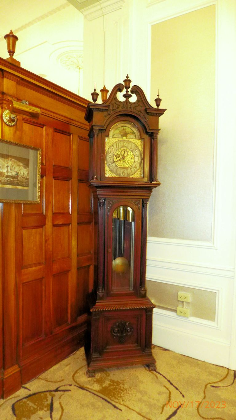 A running mechanical clock in a hotel lobby – now that’s something you ...