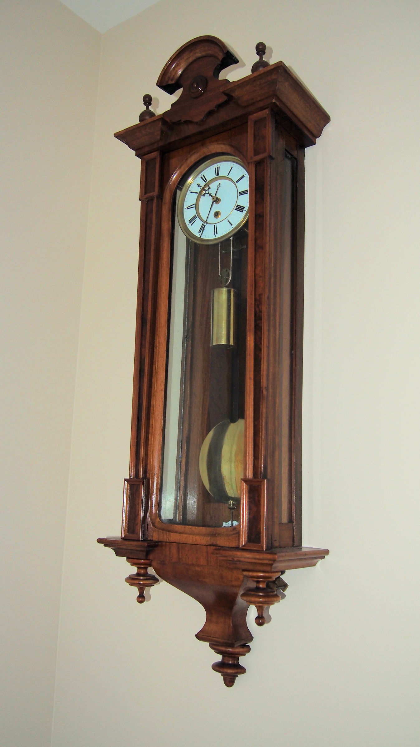 The Quirky Charm of a Vienna Regulator Clock – Antique and Vintage ...