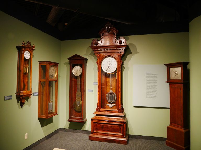My clock says 31 days – what does that mean? – Antique and Vintage ...