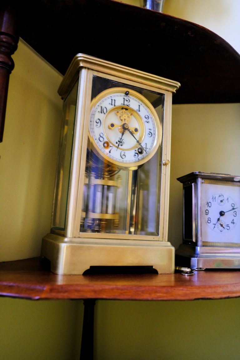 Is this a four-glass clock or a crystal regulator – Antique and Vintage ...