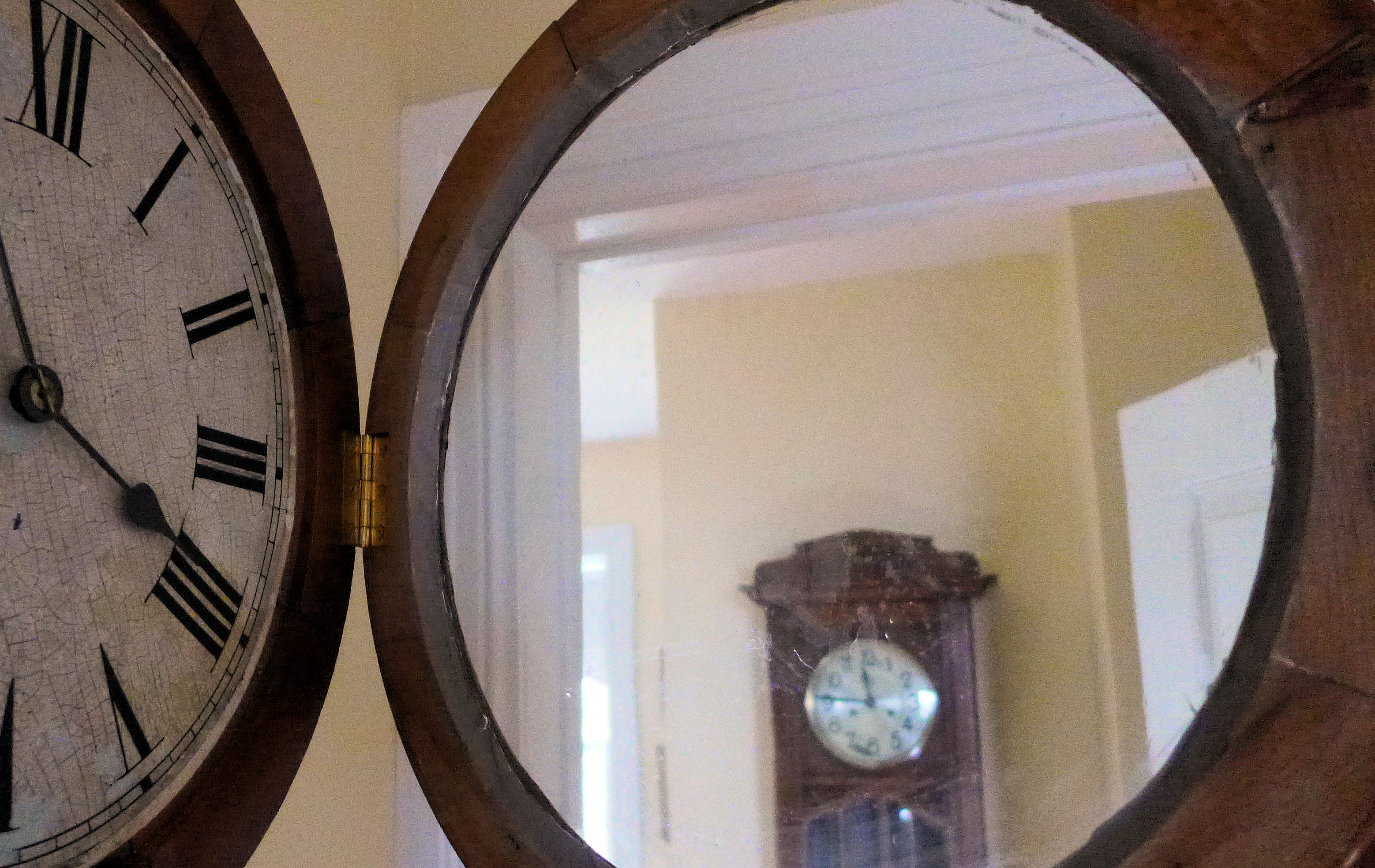 Securing Clock Glass to a wood Bezel with Plaster of Paris: An easy ...