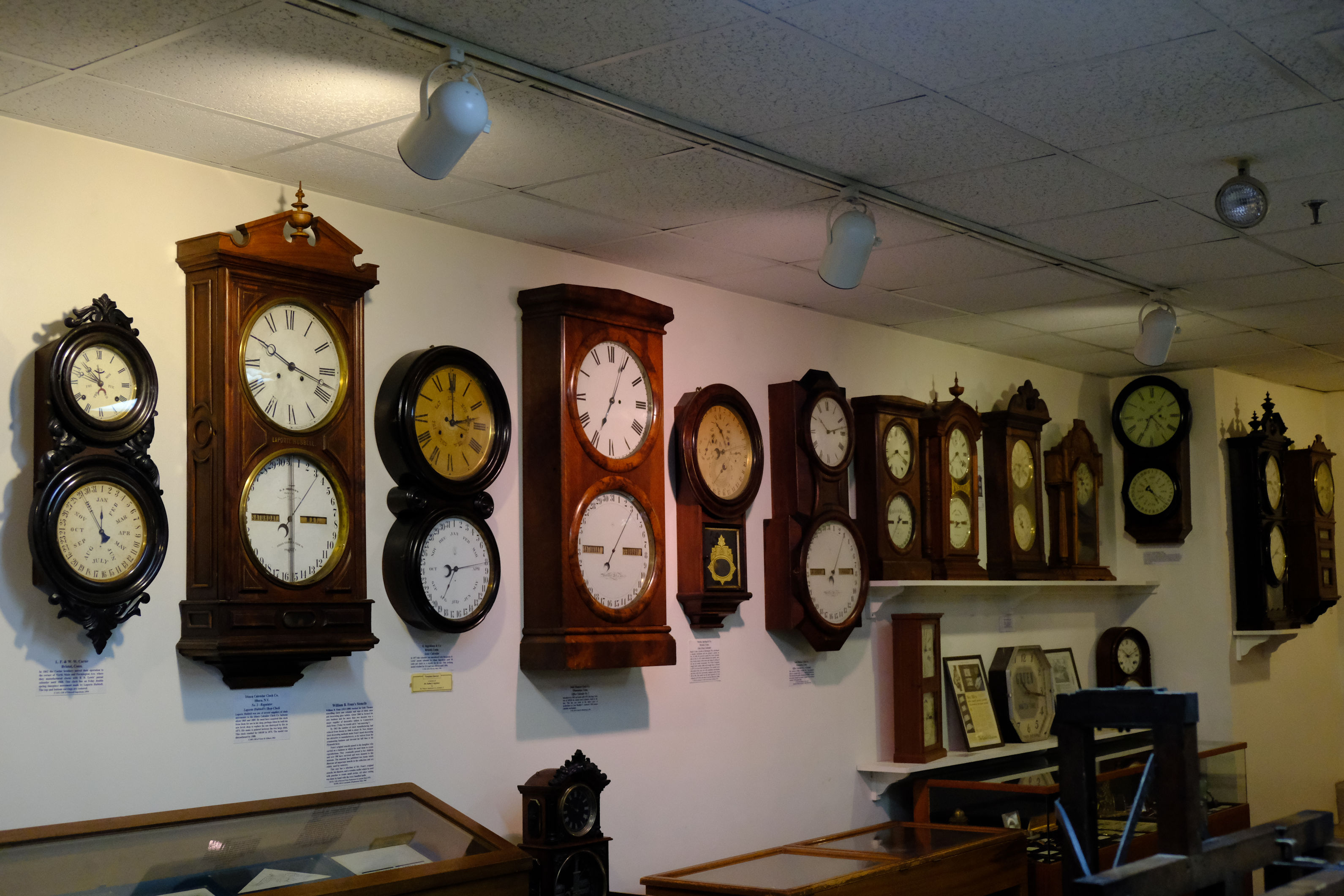 Antique and Vintage Clocks – Collecting, repairing and restoring ...