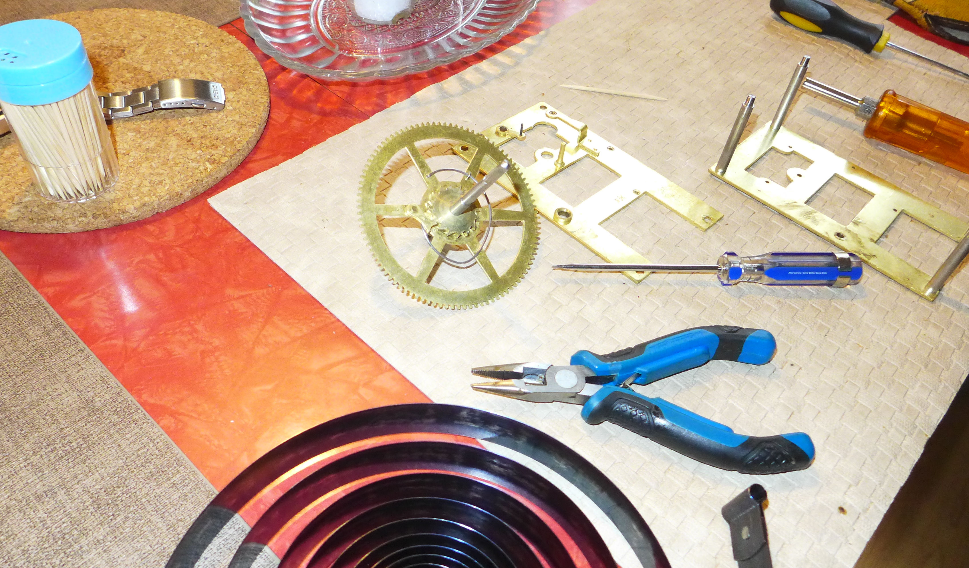 How to Service an Open Mainspring Without a Spring Winder – Step-by ...