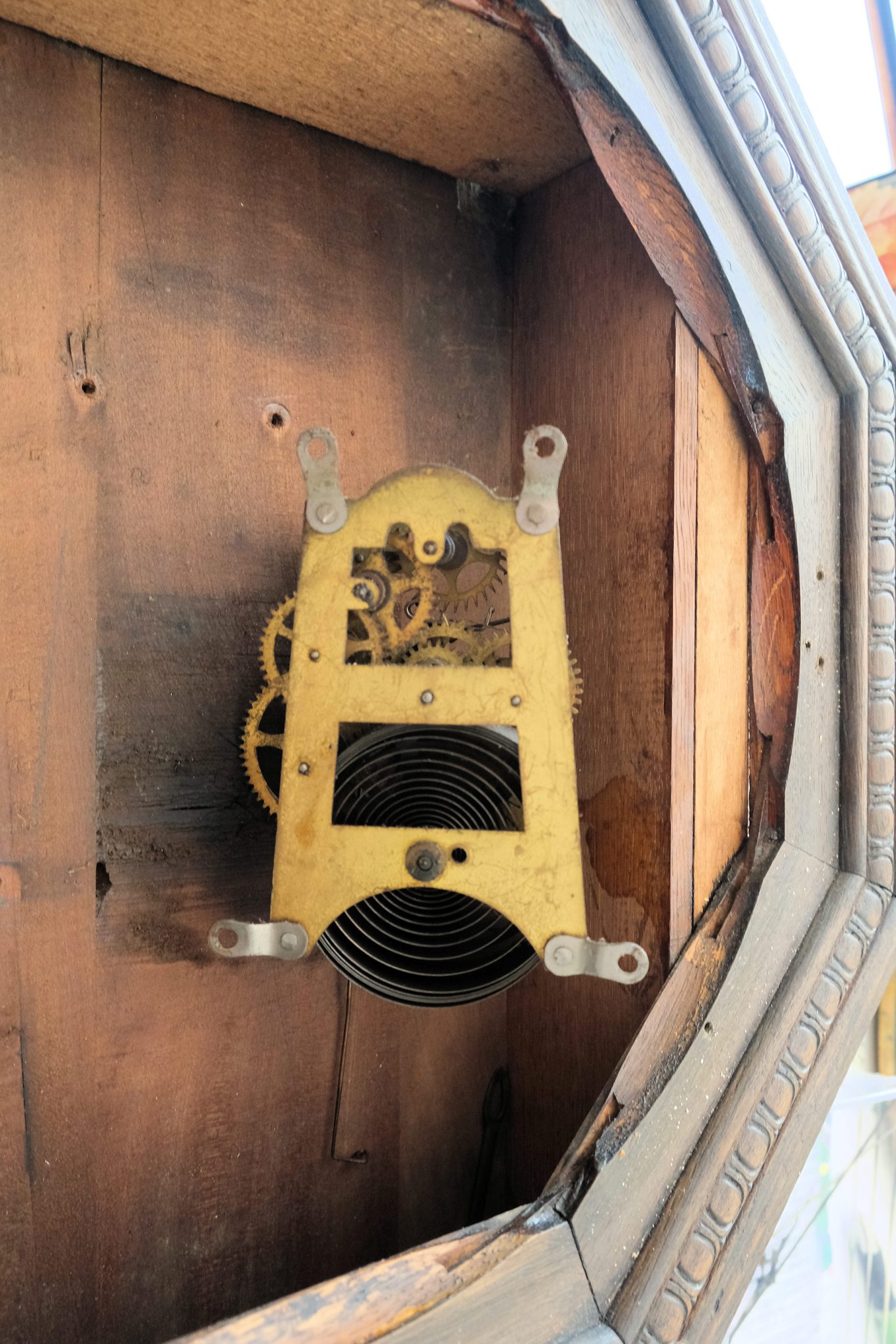 How to Safely Remove a Clock Movement from Its Case – Antique and ...